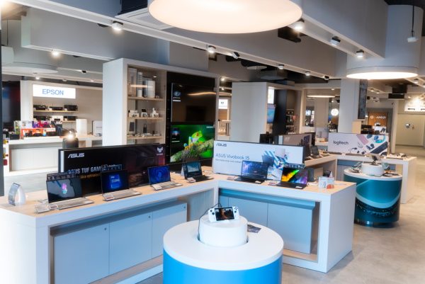 Datacomp otvoril jedinečný showroom v Bratislave | TOUCHIT