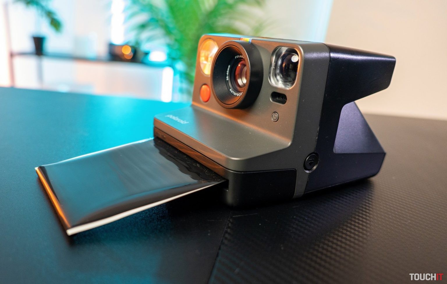 Polaroid Now Gen2: instantný fotoaparát aj s tlačou fotografií ...