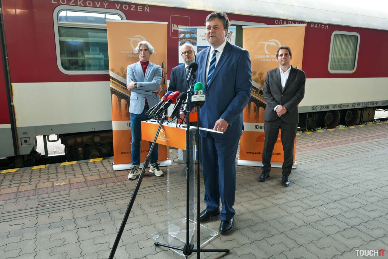 Vlak do Splitu: takto to vyzerá v jeho vnútri a vieme, koľko stojí ...